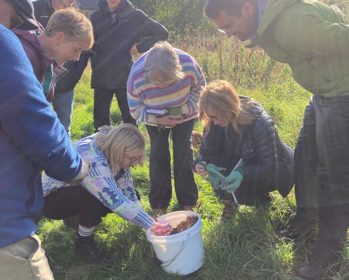 All Kinds Of Composting Course – Earthed Up!